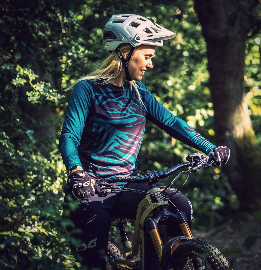 Women's MTB Apparel Line - by TSG