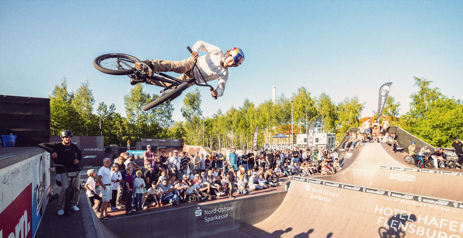 Kids Bike Helmet Guide | Tips to find the right gear | TSG