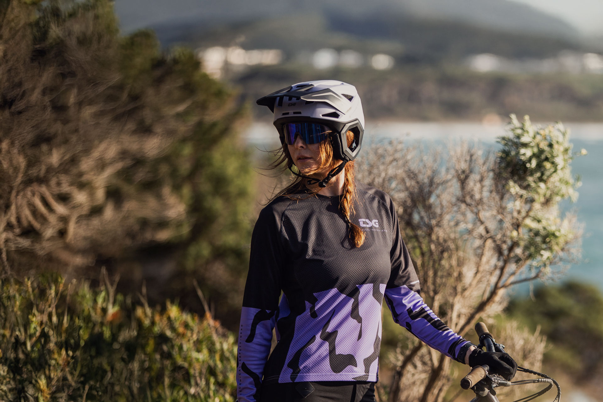Women Bike Apparel - TSG